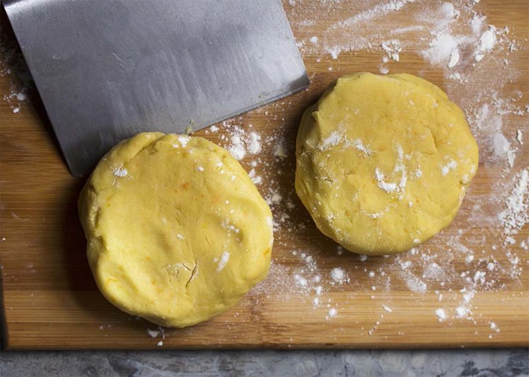 Pasta Frolla Recipe - Italian Sweet Pastry Dough - Just a Little Bit of ...